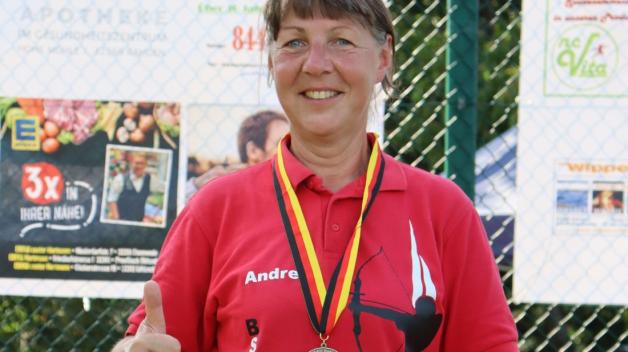 Andrea Probst aus Engter holt sechsten DM-Titel im Bogenschießen