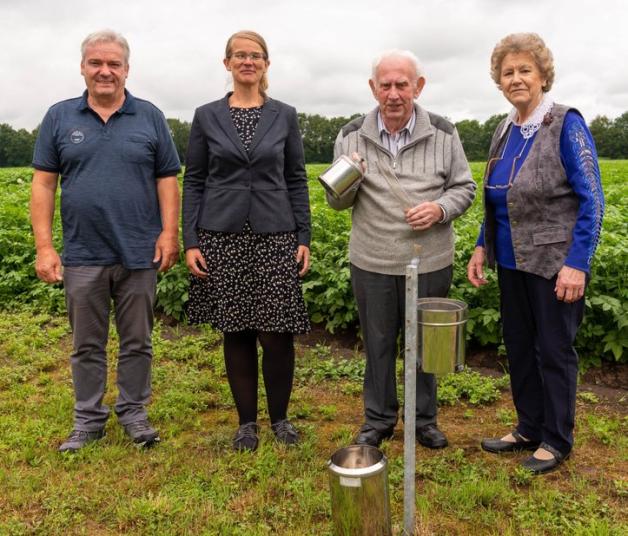 Der Wettermann aus Haren: Bernhard Behnes misst den Regen