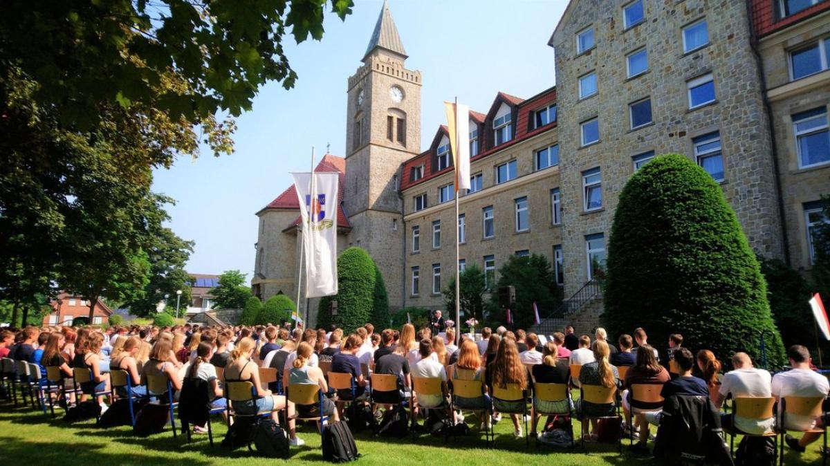 Aus dem kleinen Handrup im Emsland in die ganze Welt hinaus