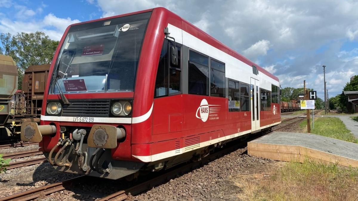 Der RB74 fährt in Richtung Plau am See nur bis Ganzlin. | SVZ