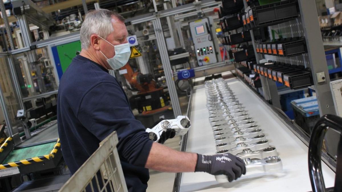 So belastet der langsame Produktionsanlauf ZF und Boge