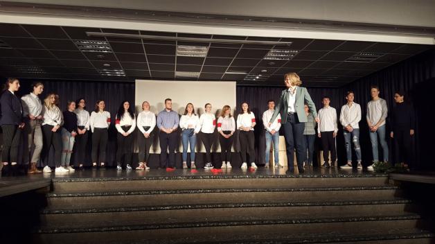 „Die Welle“ im Bramscher Greselius-Gymnasium