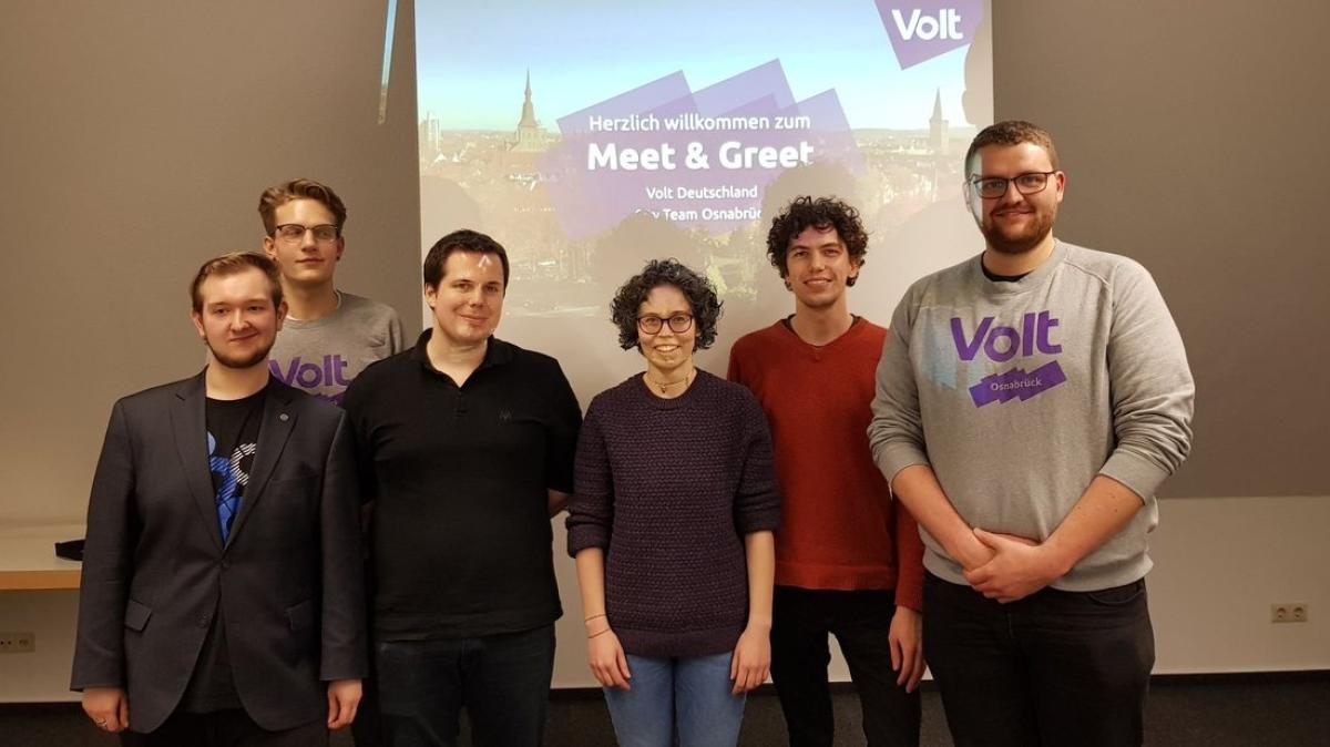 Mitglieder der Volt-Partei wollen Europa nach Osnabrück bringen