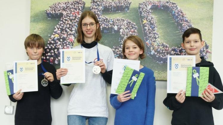 Schüler aus Papenburg bei Mathe-Olympiade erfolgreich | NOZ