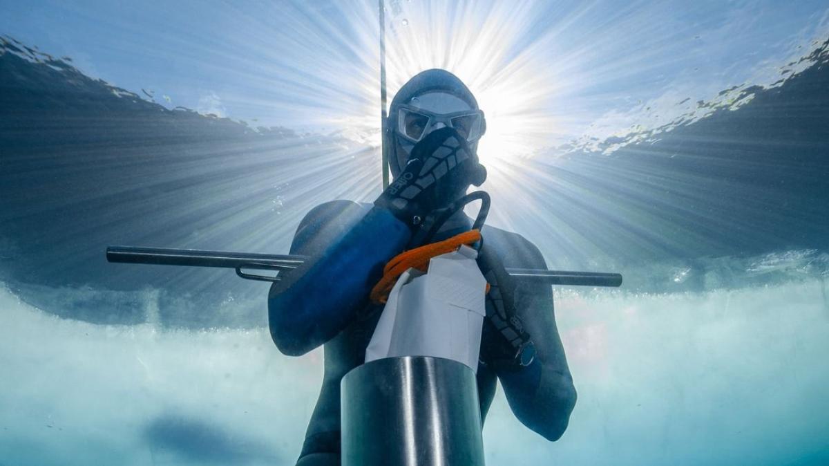 Apnoetaucher Tolga Taskin – der Weltrekordler im Eistauchen