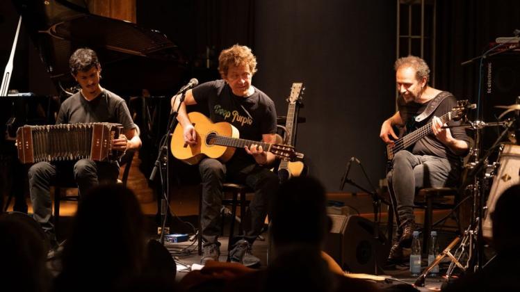 Weltklasse-Musiker um Dominic Miller in der Gaste Garage