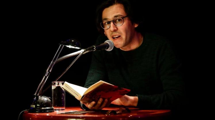 Autor Deniz Utlu und das Rätsel Ramón