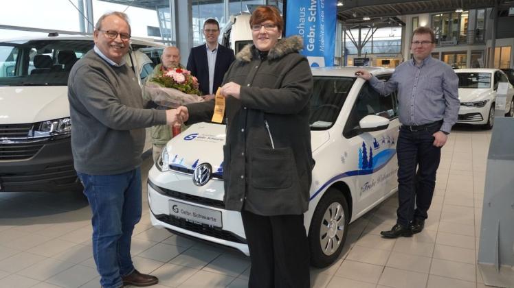 "Goldene 7" in Meppen: Gewinnerin nimmt VW Up