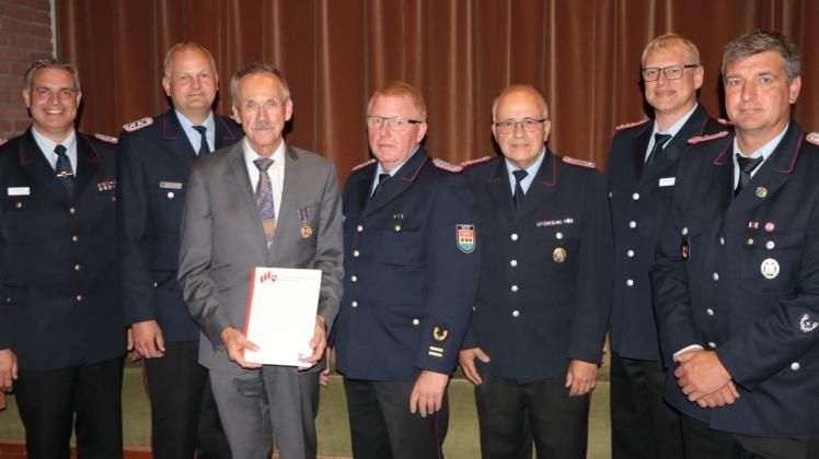 Ehrenmedaille für Lathener Samtgemeindebürgermeister