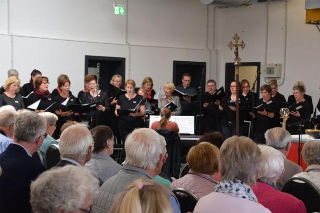 Festgottesdienst mit 500 Teilnehmern in