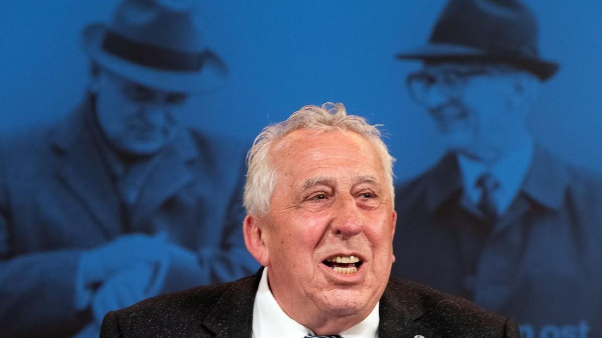 Egon Krenz feiert in Berlin die DDR – Party mit 350 Genossen | NOZ