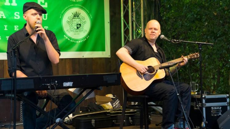 Tim Funke und Jens Niemann überzeugen akustisch bei „Live im
