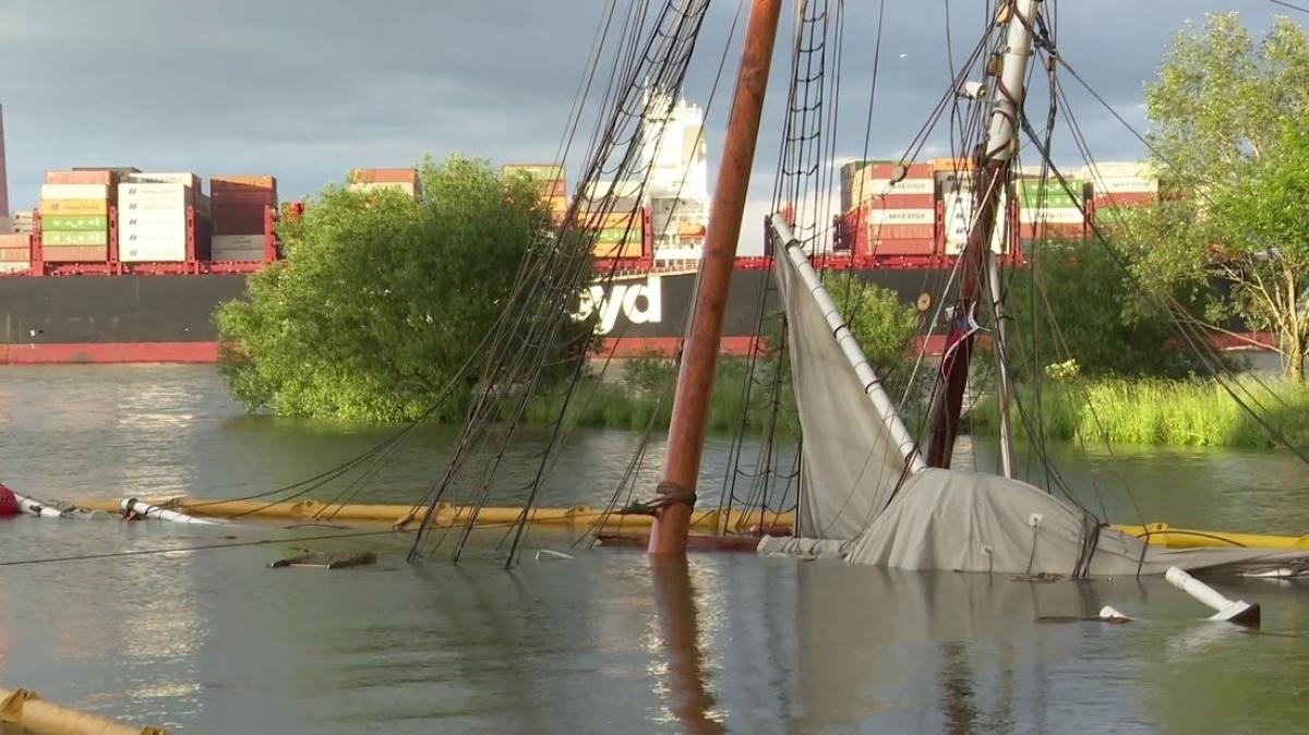 Historisches Segelschiff sinkt nach Kollision in Elbe