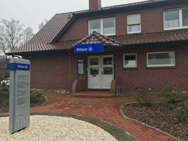 Wohn- und Geschäftshaus am Obenende in