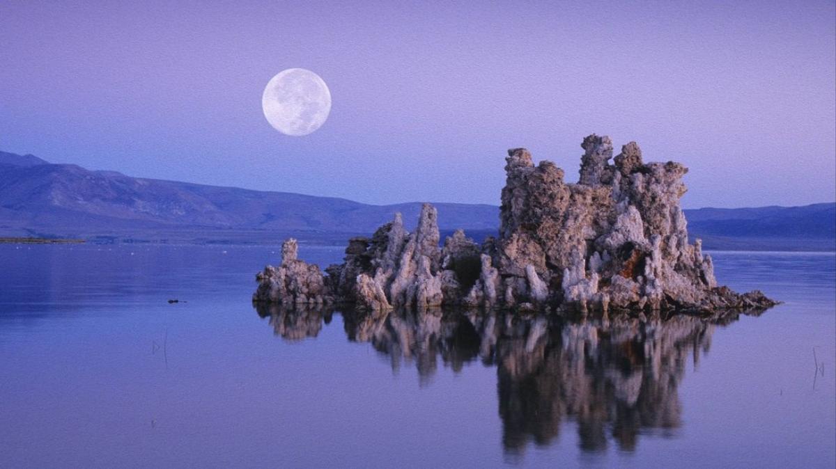 "Pink Moon" 2019: Wann der "rosa Mond" über Deutschland steht