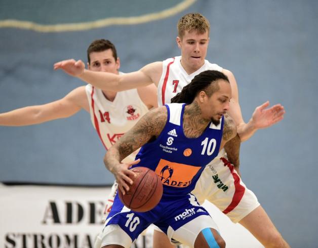 Basketballer des TuS Bramsche halten Spiel gegen VfL Stade offen