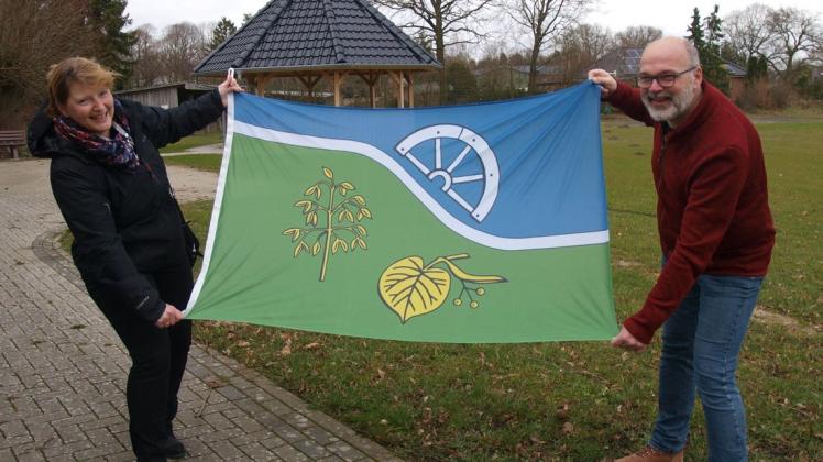 Seefeld: Das neue Wappen ziert bereits Aufkleber und Flaggen