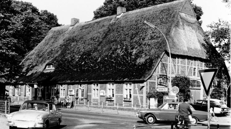 Bargteheide historisch - vom Gemeindehaus zum Utspann in 450