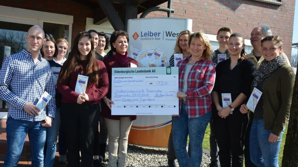 Leiber-Mitarbeiter spenden für Kinder- und
