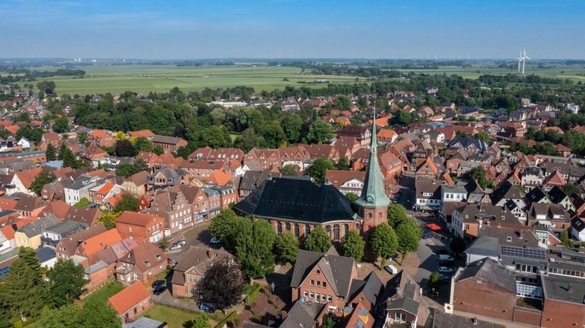 sh:z-Luftbildkalender zeigt schönste Motive im Kreis Steinburg.