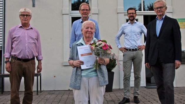Bürgerstiftung Neuenkirchen-Vörden ehrt Elsbeth
