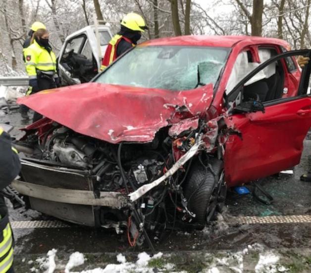 61-Jähriger nach Unfall auf B70 in Papenburg in Lebensgefahr