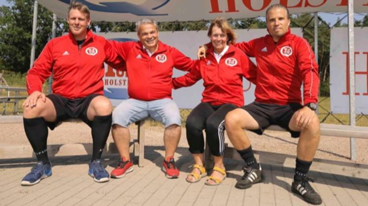Fußball Kreisliga: TuS Holstein hält Trainerteam und holt