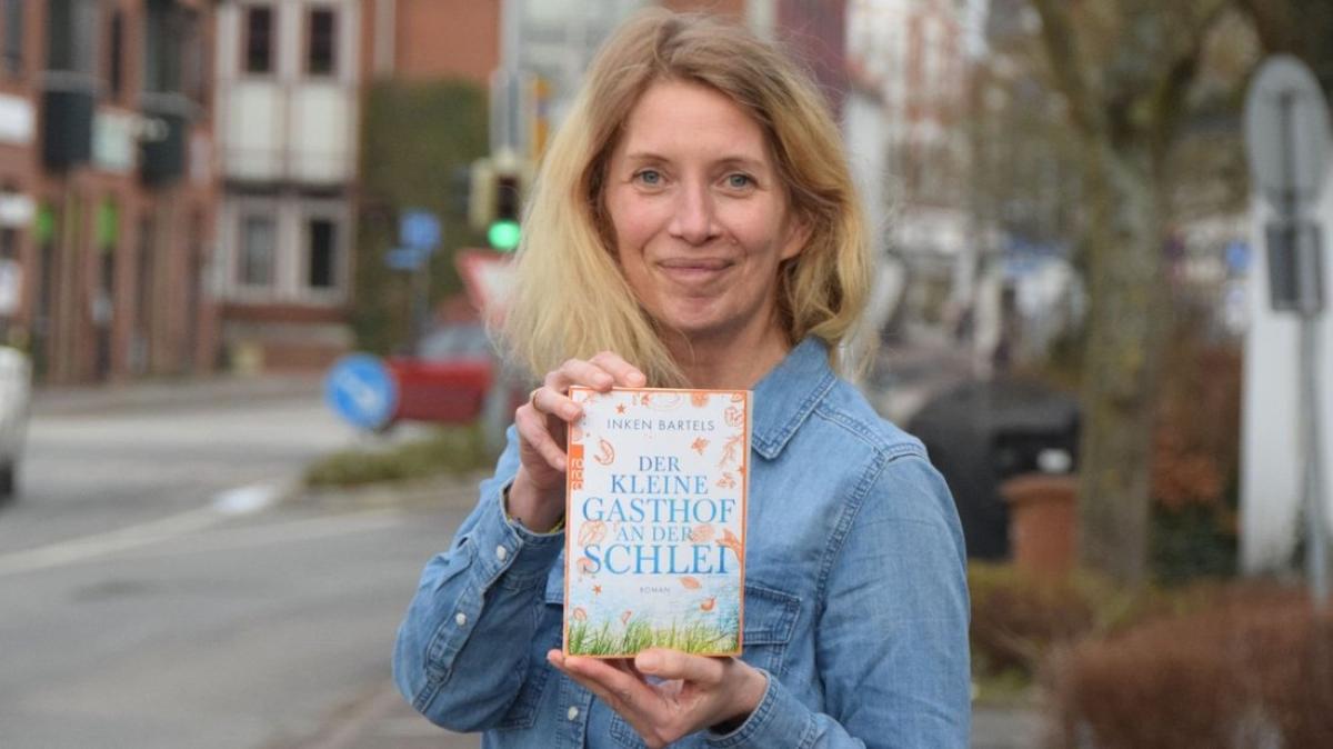 Druckfrisch: Der kleine Gasthof an der Schlei von Inken Bartels