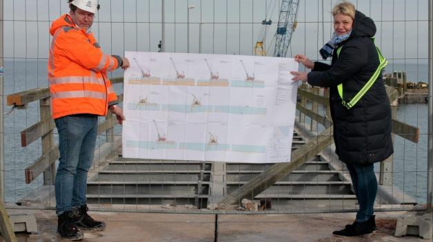 Abrissbeginn für Seebrücke am Maritim-Hotel Timmendorfer Strand