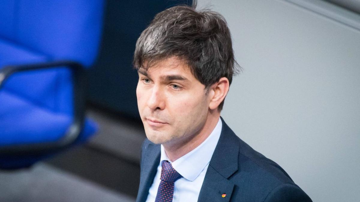 Kanzlerkandidatur: Mark Helfrich will Fraktion entscheiden lassen | SHZ