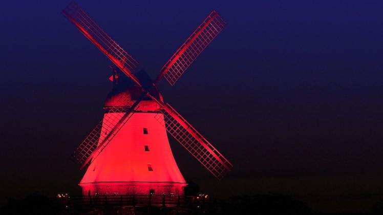 „Night of Light“: Der Kappelner Hafen wird Rot
