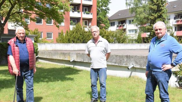 Quickborn: Parkchaos in Heinrich-Heine-Straße wegen leerem