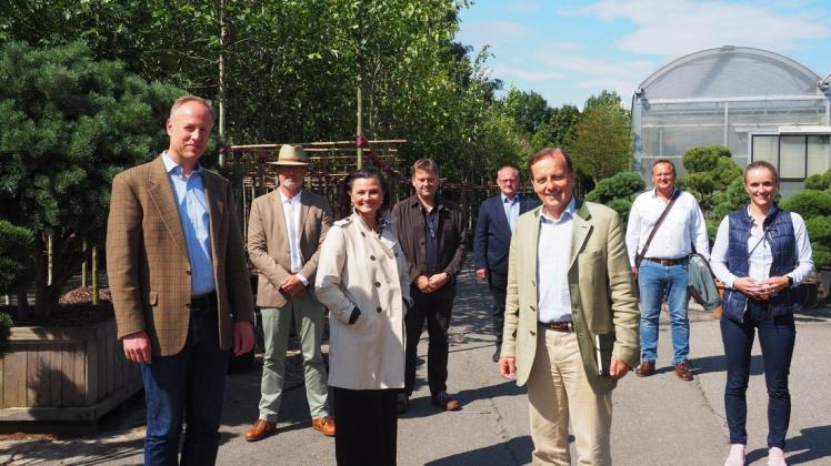 Naturschutzgesetz: Baumschuler im Kreis Pinneberg wollen Änderung | SHZ