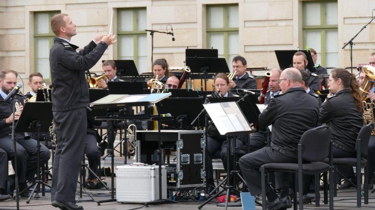 Heeresmusikkorps der Bundeswehr gab Konzert in Ludwigslust | SVZ