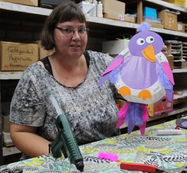 Papenburg: Marion Kuper weiß, was die perfekte Laterne ausmacht