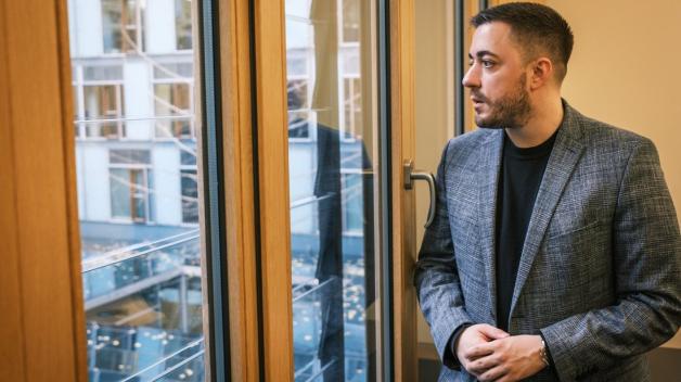 Mit 30 im Bundestag: Das ist vom Abgeordneten Manuel Gava zu