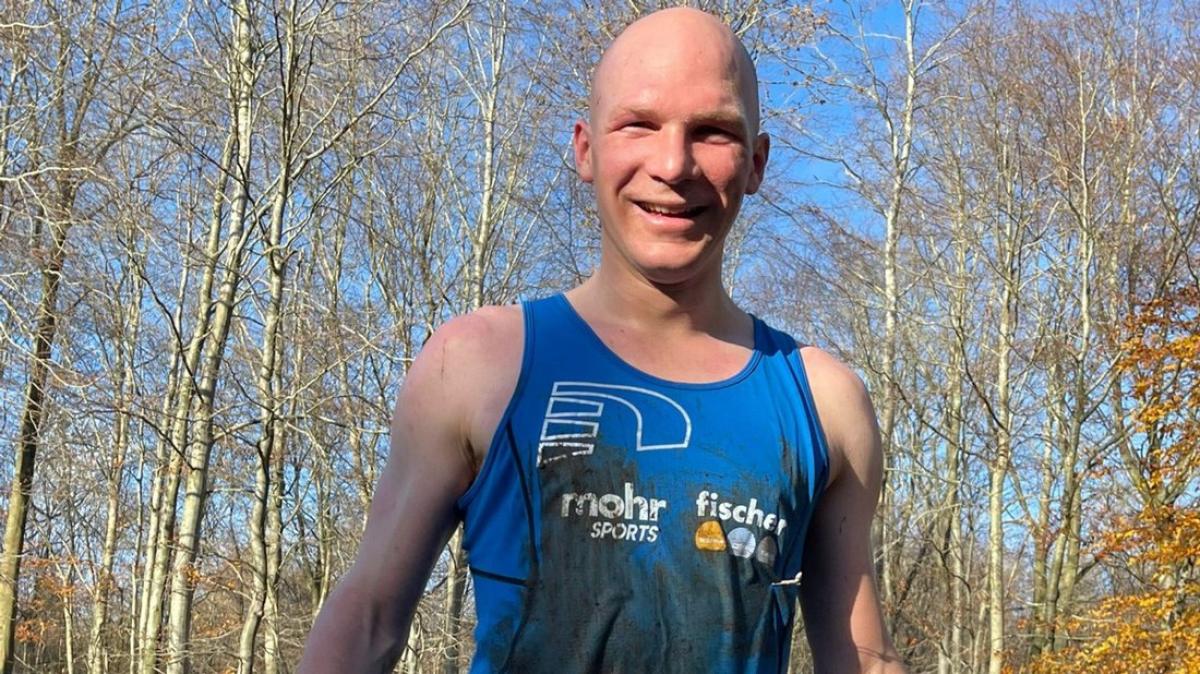Tim Hartmann (SG Athletico Büdelsdorf) gewinnt Lila-Eule-Cross