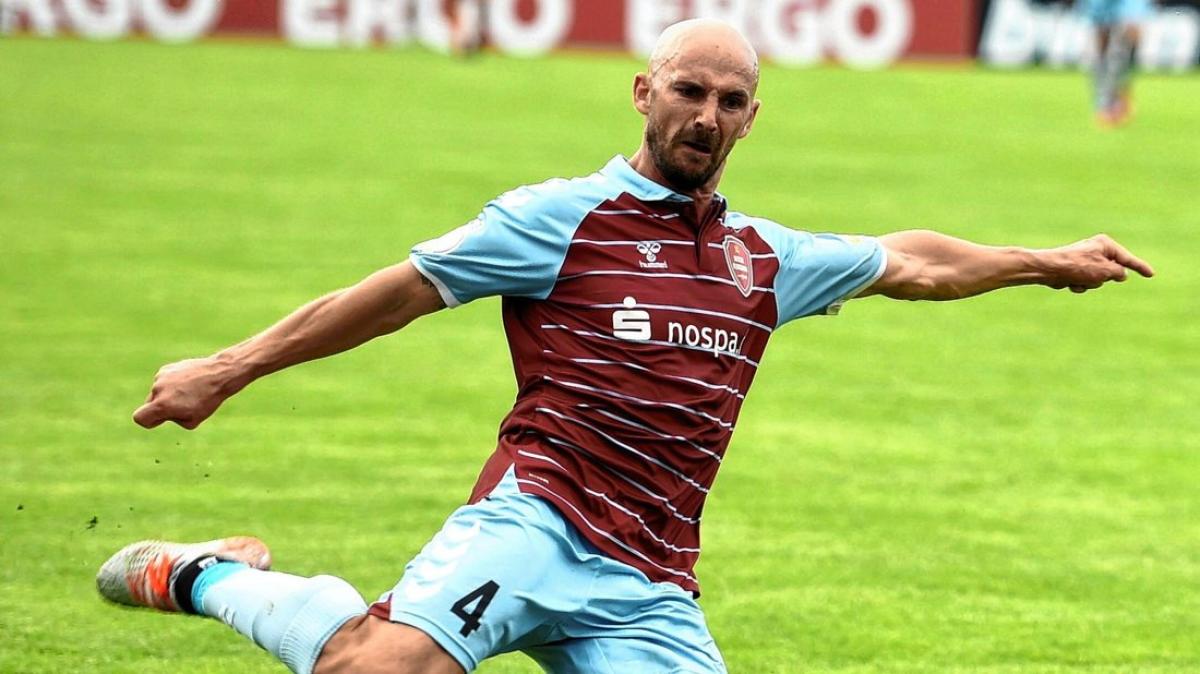 „Fußballgott“ Patrick Herrmann fühlt sich wohl beim SC Weiche 08