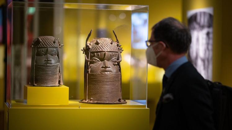 Raubkunst: Hamburg will Benin-Bronzen an Nigeria zurückgeben | SHZ