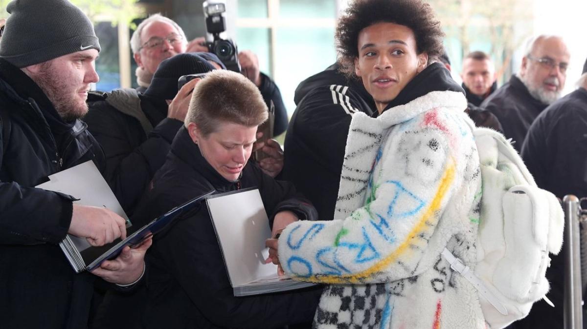 Sané polarisiert: Sein Rucksack kostet so viel wie Kleinwagen