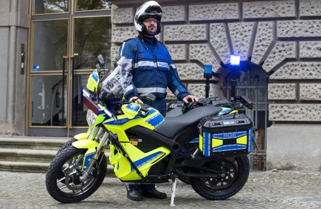 Drei Monate elektrisch fahren: Polizei Osnabrück zieht positive