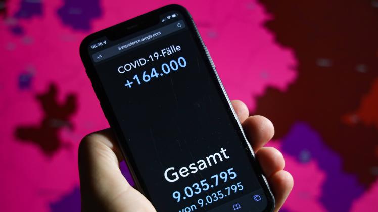 Aktuelle Corona-Zahlen: Sieben-Tage-Inzidenz über 900 Aktuelle Corona-Zahlen: Sieben-Tage-Inzidenz über 900