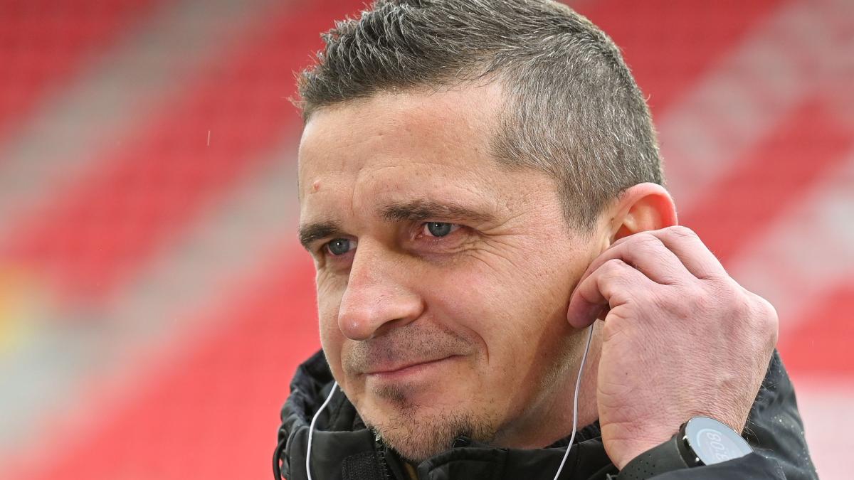 Jahn-Coach erwartet entschlossene Schalker