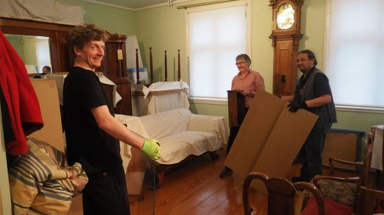 Museum Langes Tannen in Uetersen: Kunstpacker machen reinen Tisch