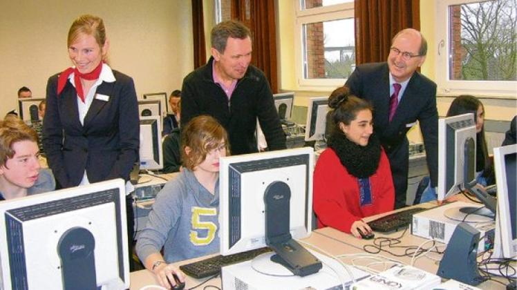 Christian-Timm-Regionalschule erhielt 20 neue Computer