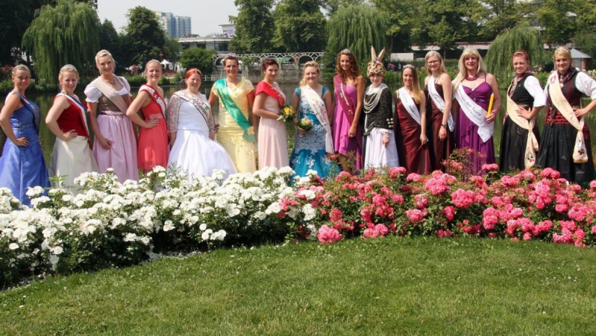 Traditionelles Rosenfest im Rosarium in Uetersen