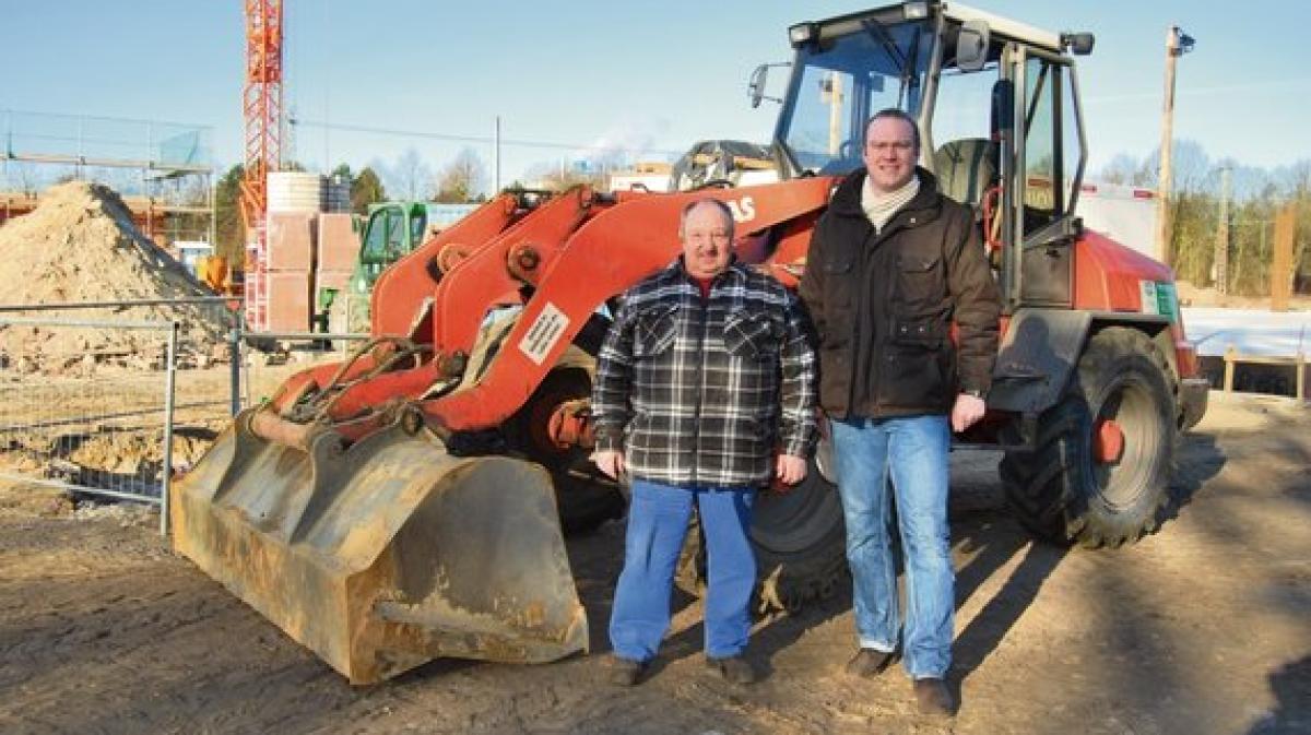 Mit dem Radlader seit 25 Jahren für die Firma Uhl im Einsatz