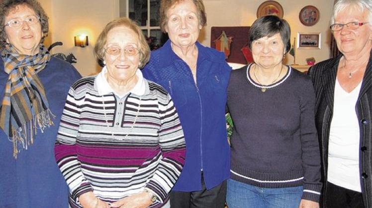 Frauenchor löst sich auf - Zwei Sängerinnen und Dirigentin geeh