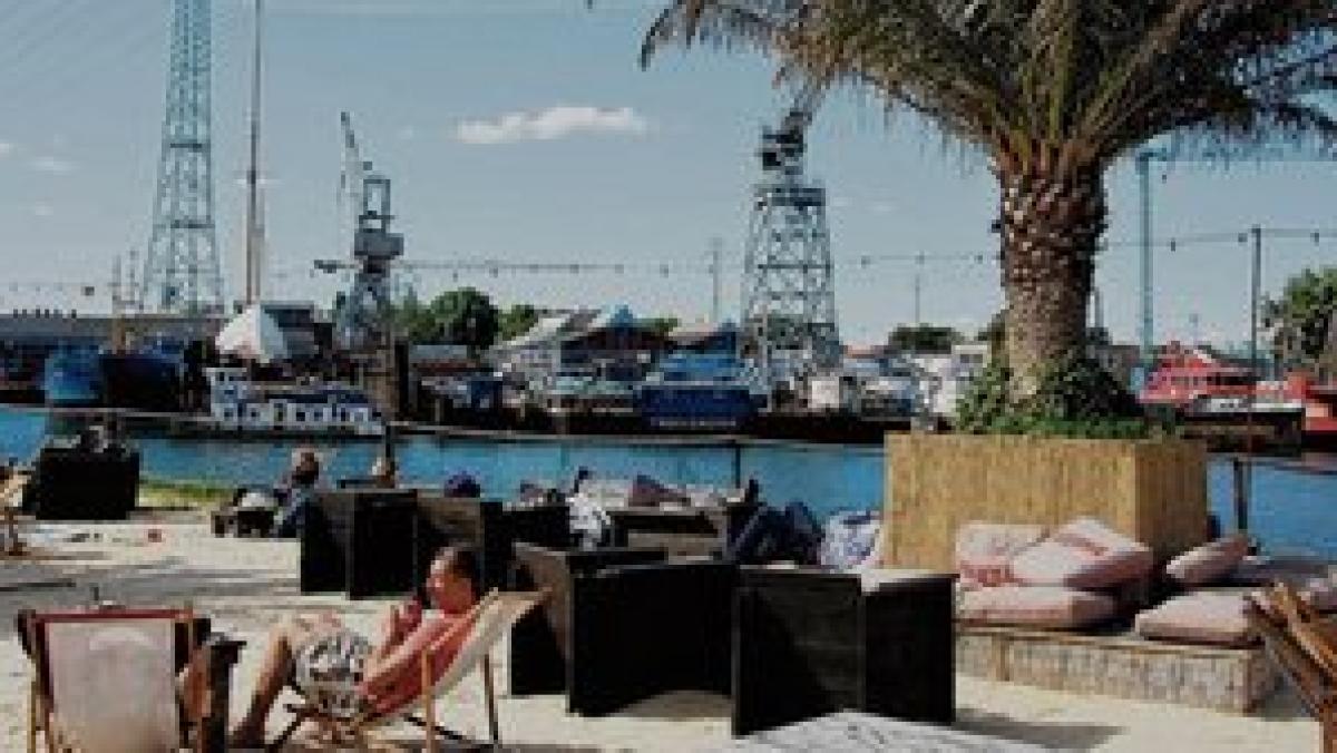 Hamburg eröffnet die Strandbar-Saison | SHZ