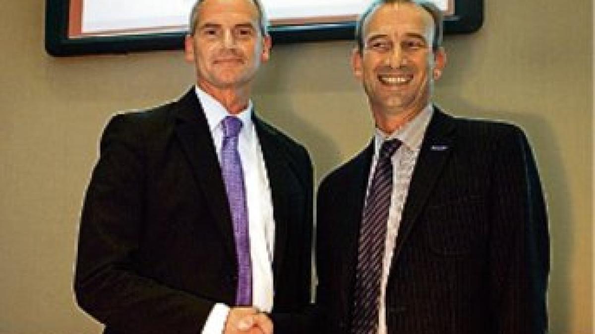 Gegner von Schmitz heißt Hanisch